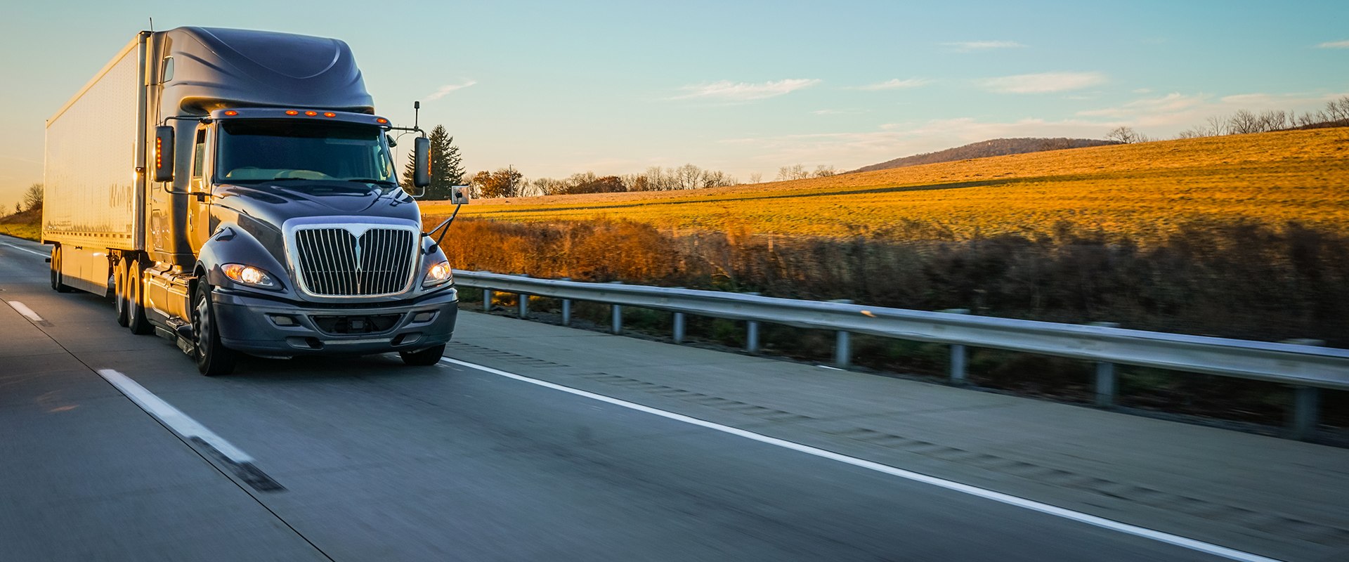 What is the Difference Between Long Haul and OTR Trucking?