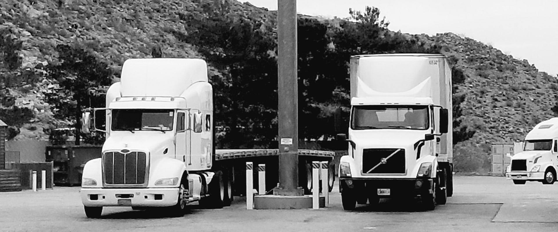 What Trucking Companies Offer the Best Paid Training Programs?